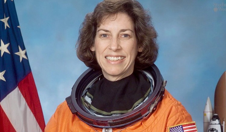 First Latina in Space Ellen Ochoa to Be Inducted into the Astronaut ...