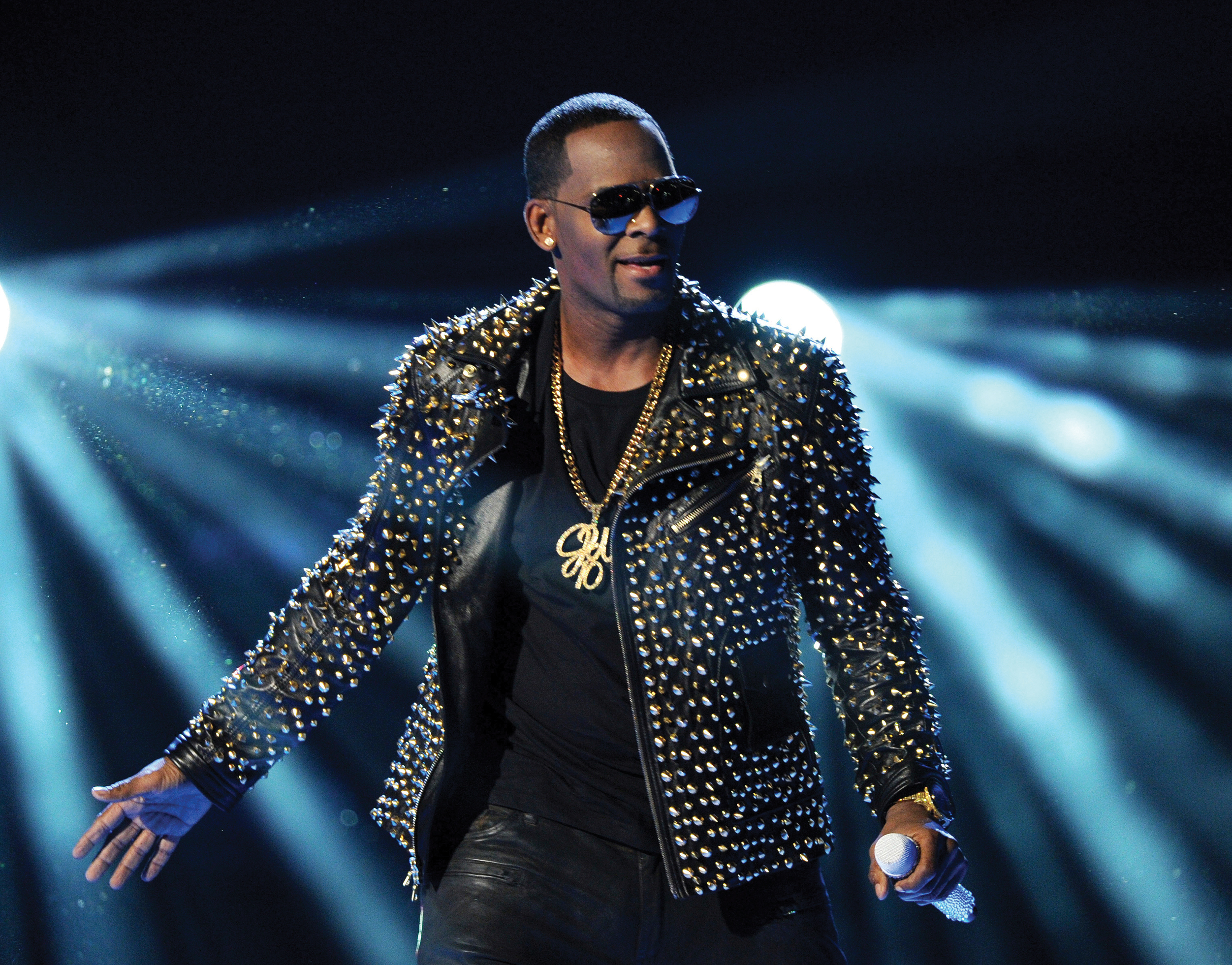 R. Kelly and whether black girls’ lives matter | Richmond Free Press ...