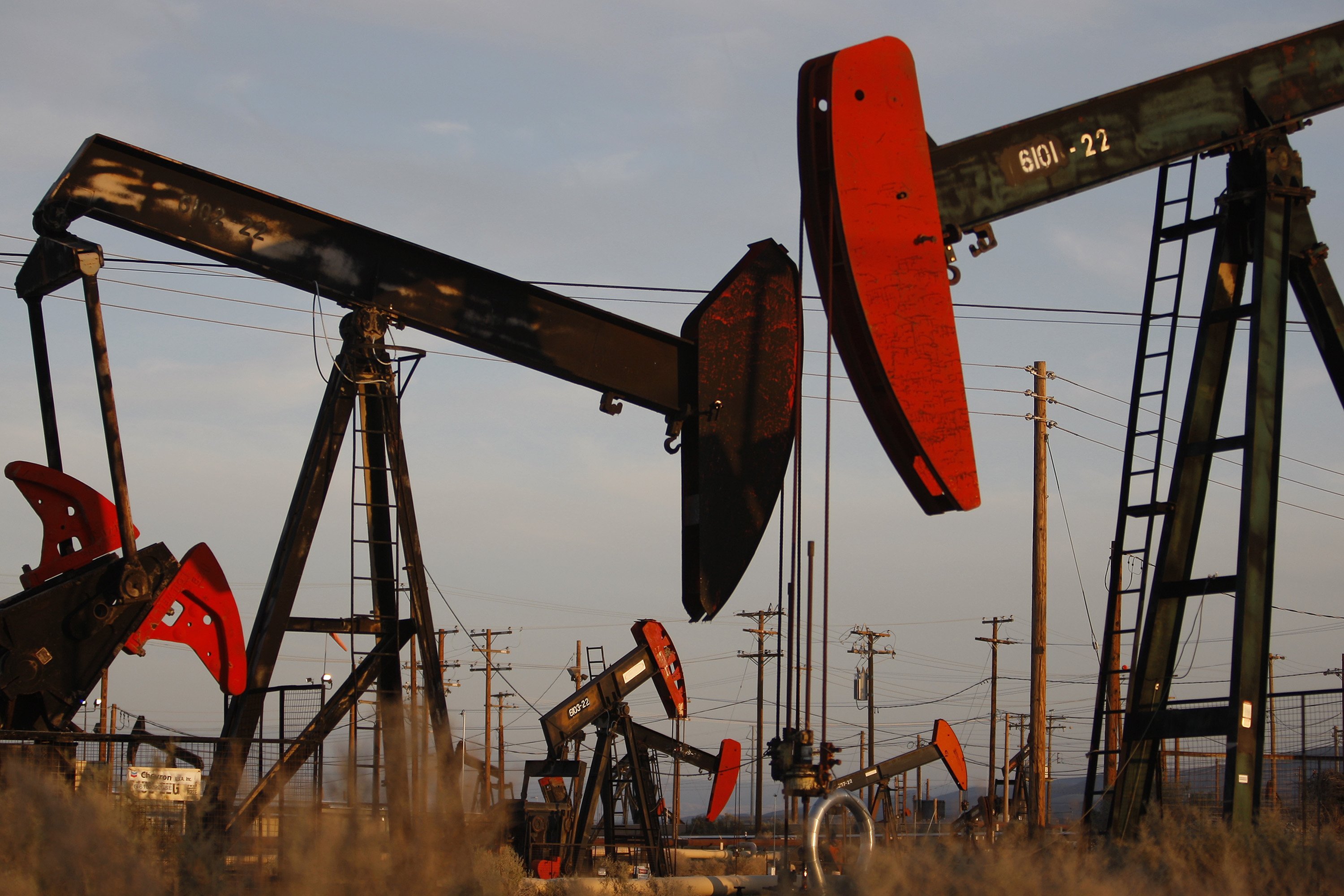 America's oil boom will break more records this year. OPEC is stuck in ...
