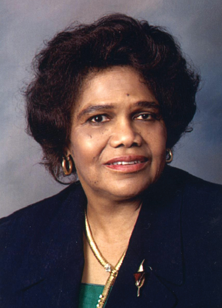Dr. Edith Irby Jones, first female president of the National Medical ...