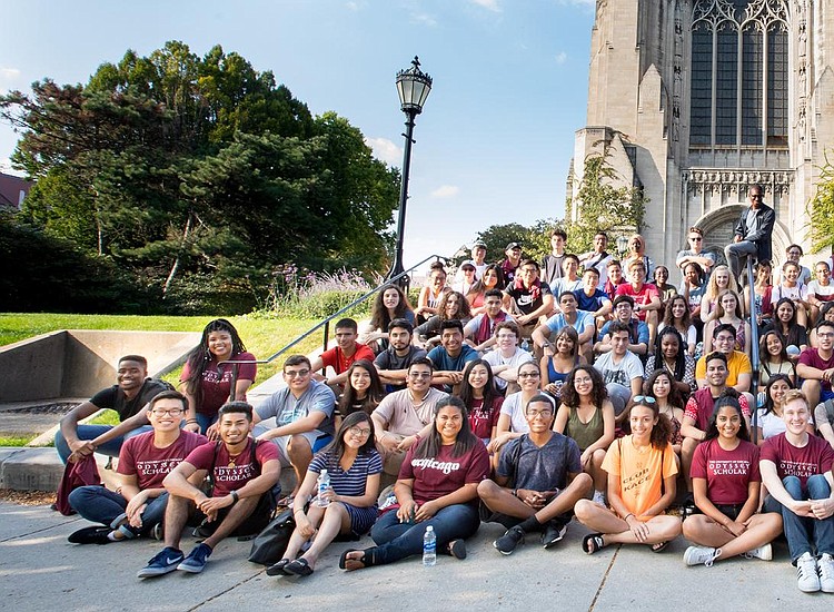 LOW-INCOME STUDENTS CAN NOW ATTEND THE UNIVERSITY OF CHICAGO FOR FREE ...