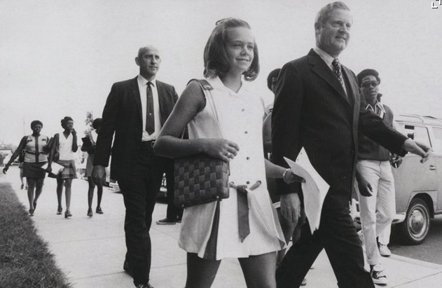 Former Gov. A. Linwood Holton, a Republican whose actions helped break ...