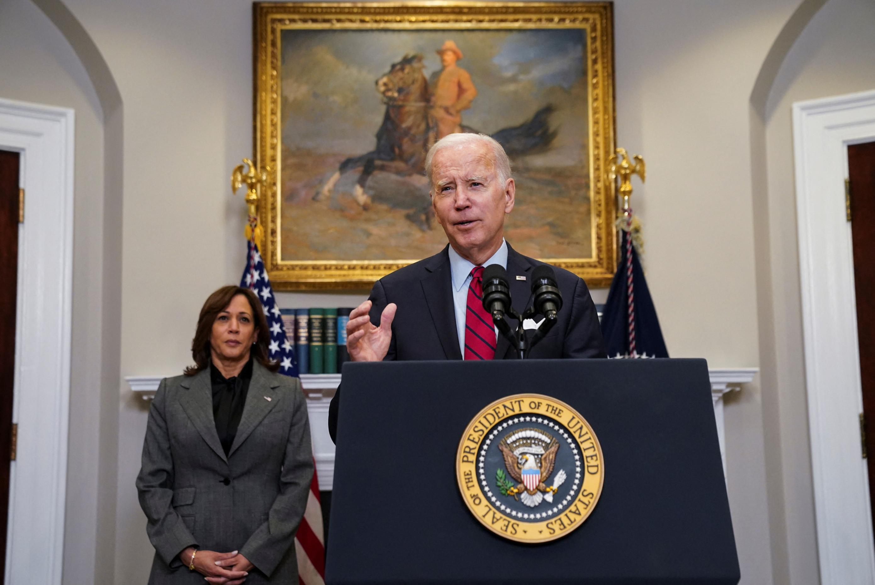 Biden makes tightly controlled visit to the southern border, his first ...