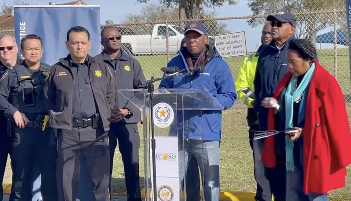 Commissioner Rodney Ellis Announces 793 Guns Received During Third Gun ...