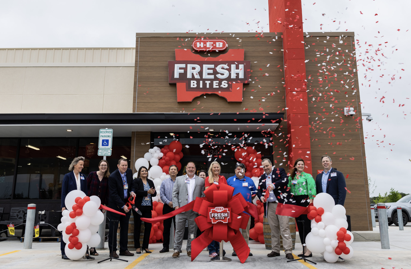 H-E-B launches Fresh Bites brand, opens additional True Texas Tacos ...