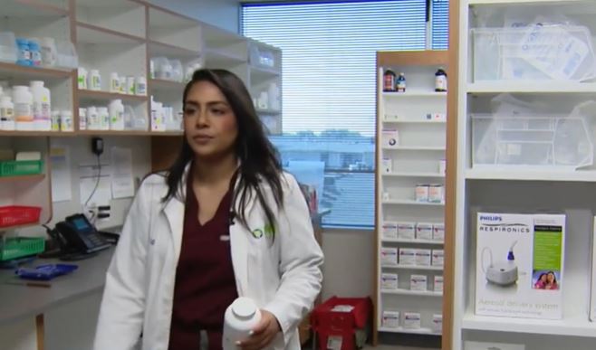 New pharmacy in Texas is helping customers cut prescription drug costs ...