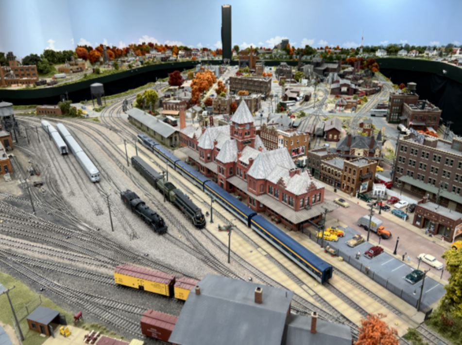 Milford Township couple create model railroad masterpiece | Houston ...