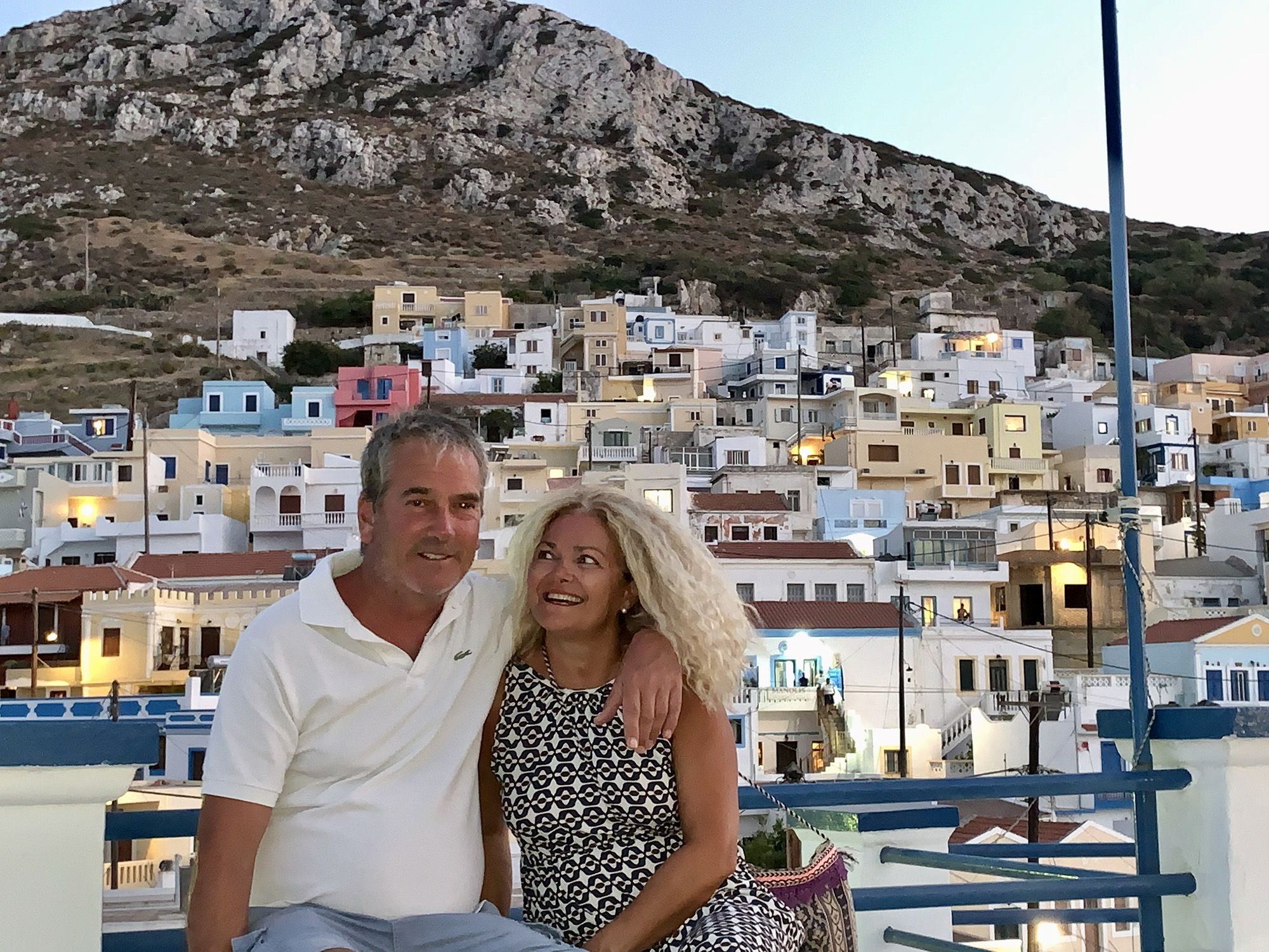 She arranged date with guy met on plane; he didn’t show - she ...