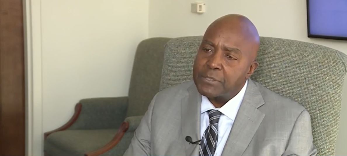 West Palm Beach City Hall accuses lawyer of 'advocating violence ...