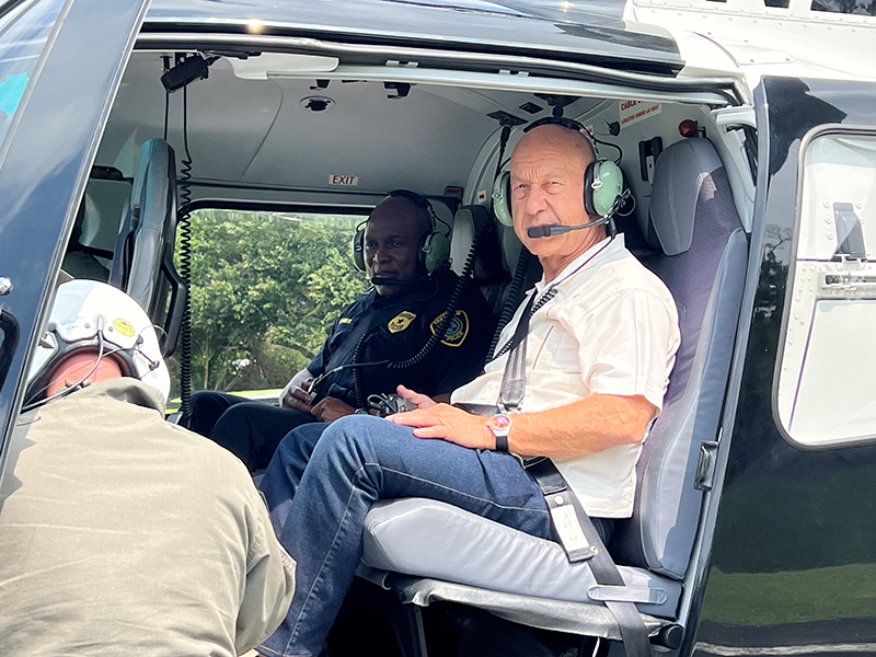 Mayor Whitmire Conducts Aerial Assessment Over Kingwood Amid Rising ...