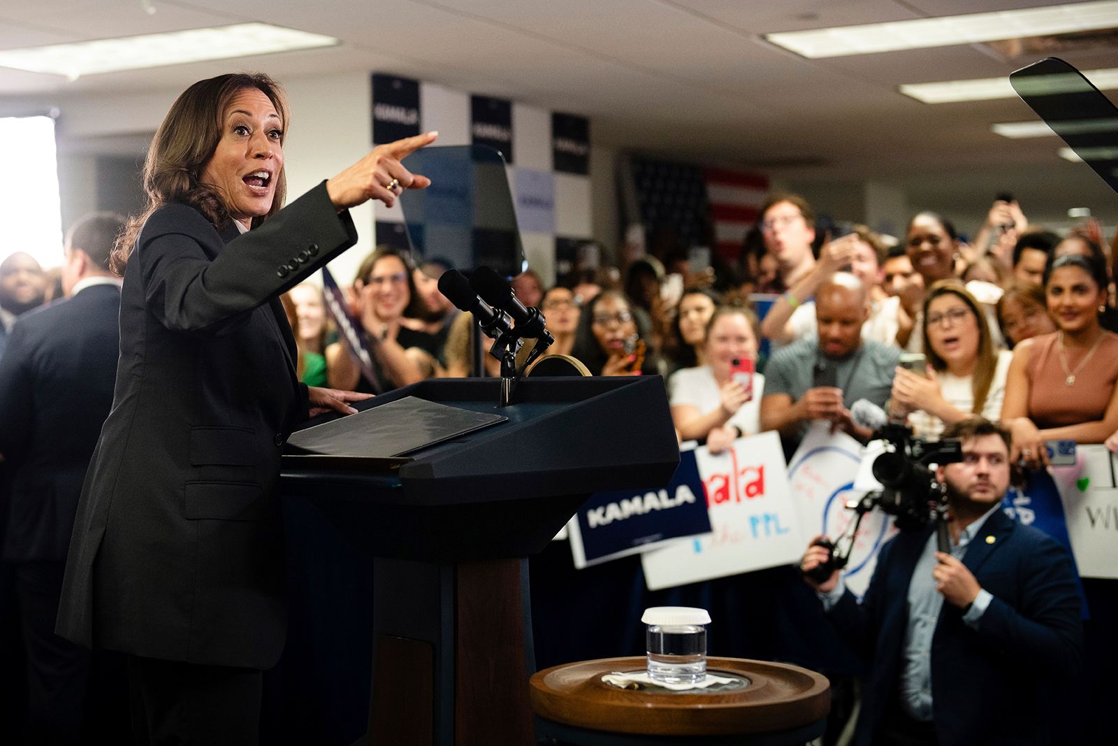 Harris eyes changes at campaign headquarters while wary of drama ...