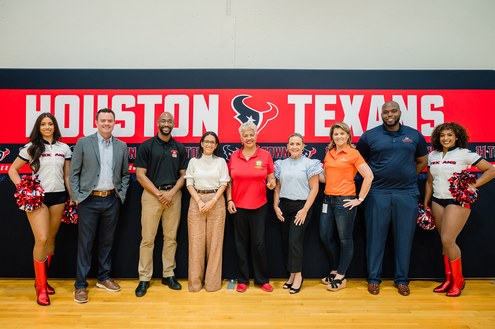 Texans and Xfinity Team Up for Inspiring Digital Literacy Night at Boys ...