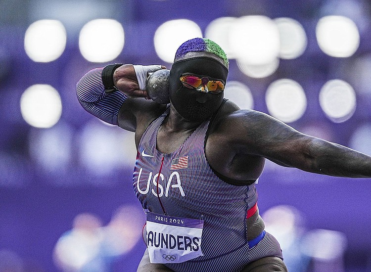 ‘I want to encourage other women’: US star Raven Saunders wears mask ...