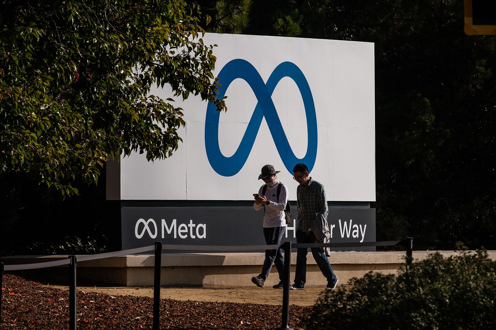Story Soon to be out of a job, Meta’s fact-checkers battle a blaze of ...