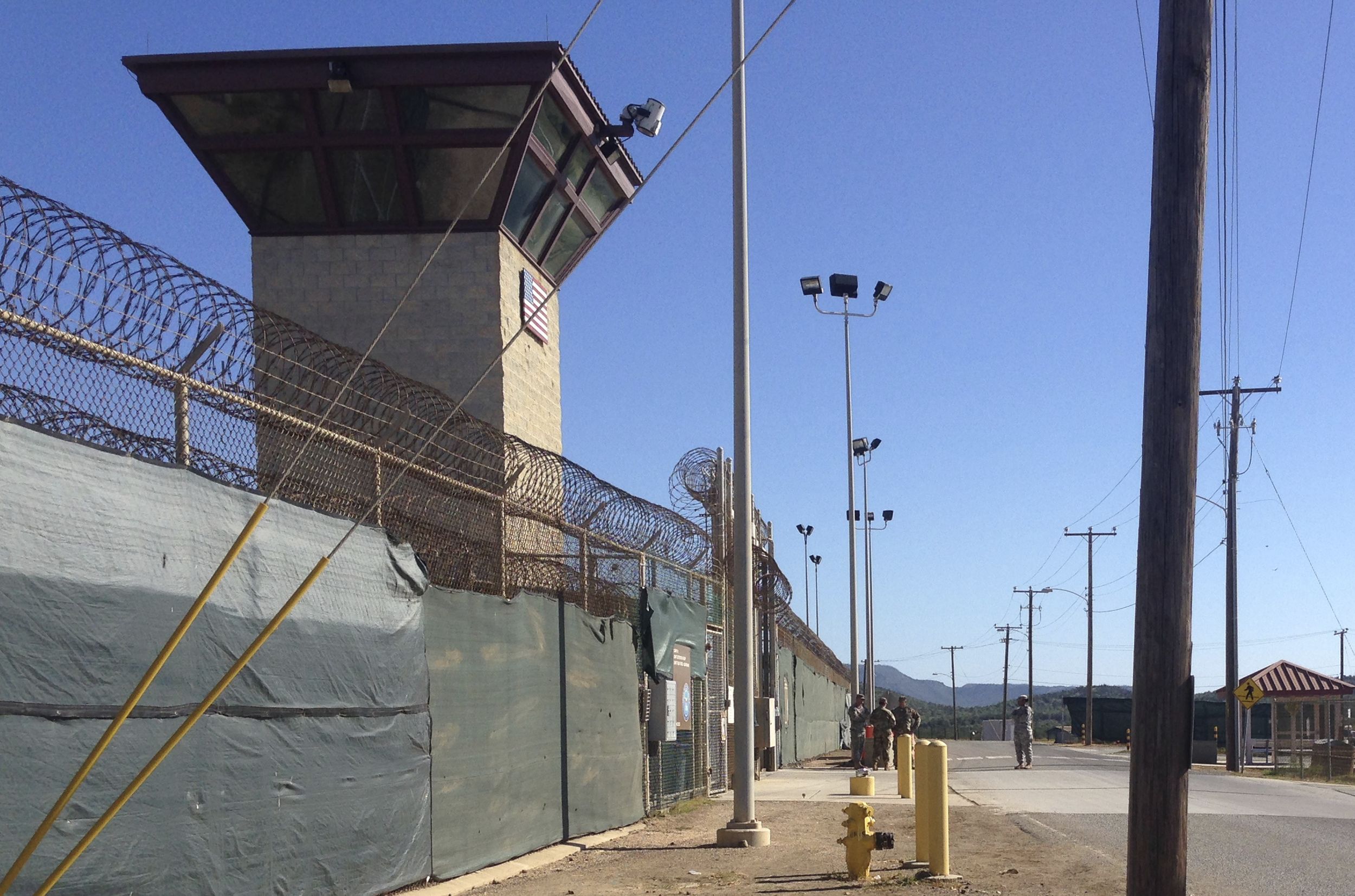 Migrant flight heads to Guantanamo Bay as legal questions swirl around ...