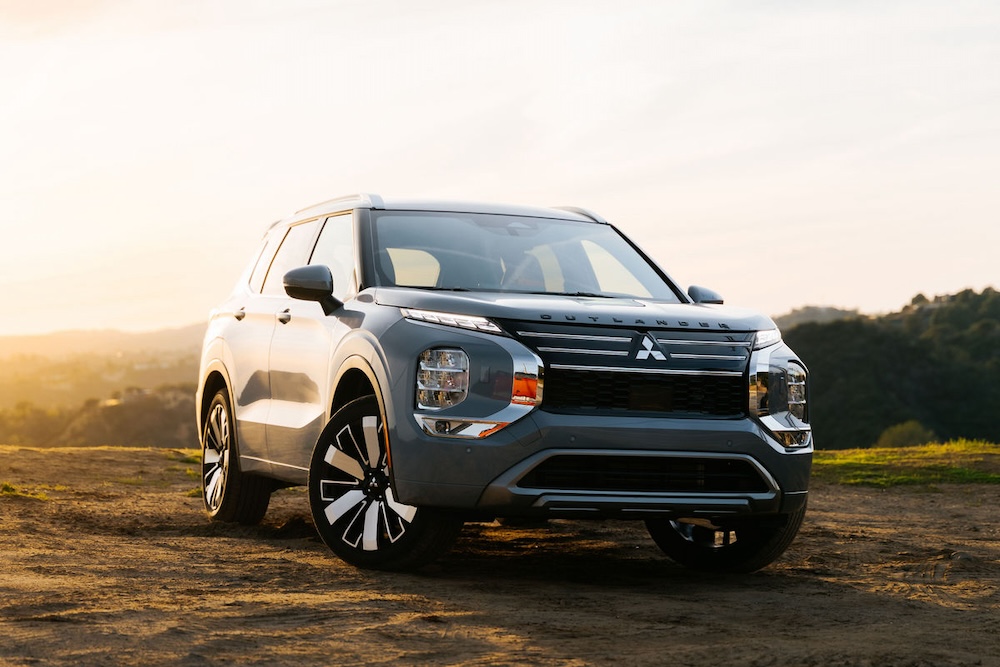 2025 Mitsubishi Outlander: Refined Luxury Meets Performance and Value ...