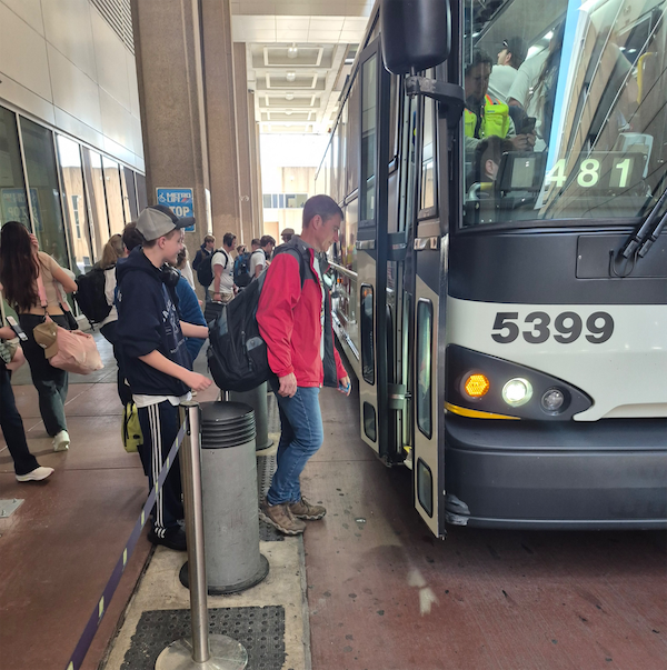 ATTENTION IAH TRAVELERS: METRO Rolls Out a Holiday-Ready Upgrade to the ...